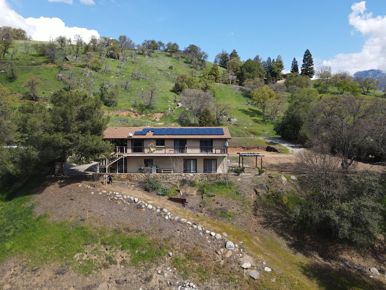 44324. Dinely Dr, Three Rivers, CA 93271 | MLS #228127 | Zillow