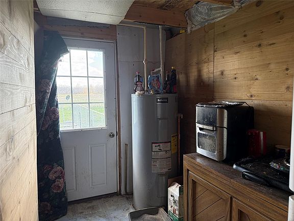 219 S West St, Brownstown, IL 62418 | Zillow