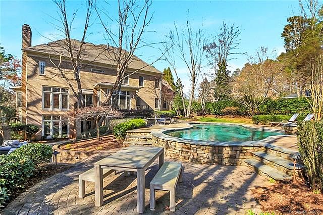2095 Kings Manor Dr, Matthews, NC 28104 | Zillow