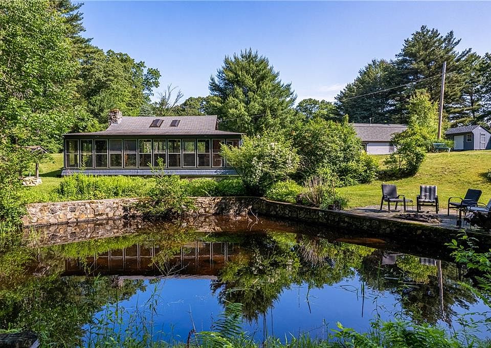 168 Howard Ave Hope, RI, 02831 - Apartments for Rent | Zillow