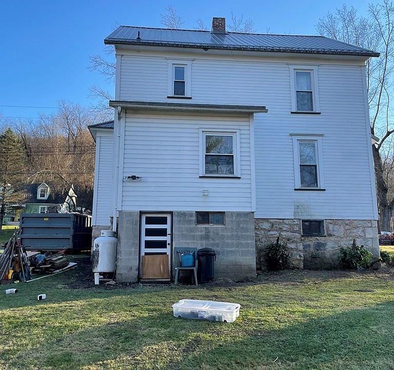 103 Oak St, Hollsopple, PA 15935 | Zillow