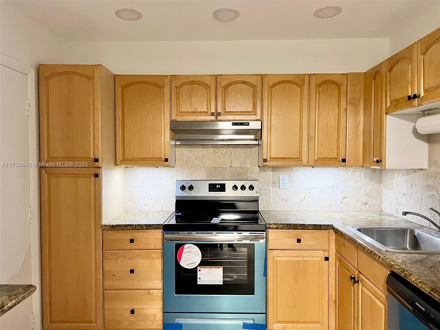 9159 SW 77th Ave APT 113, Miami, FL 33156 | Zillow