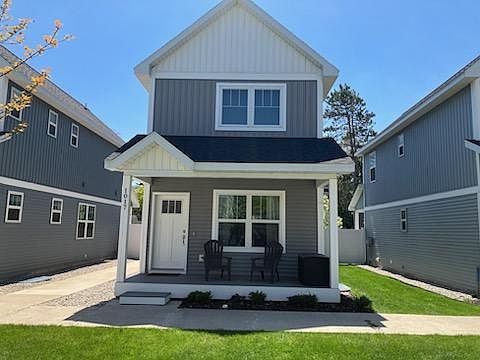 1017 E Front St, Traverse City, MI 49686 | Zillow