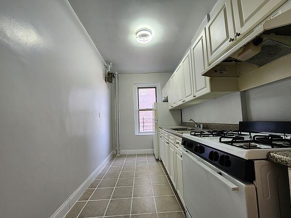 233 W 233rd St APT 2B, Bronx, NY 10463 | Zillow