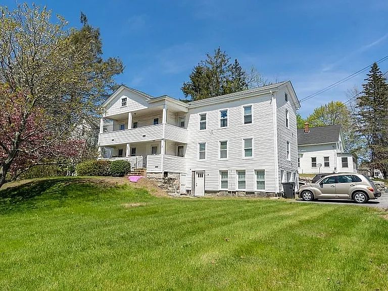92 N Main St #2, Millbury, MA 01527 | Zillow