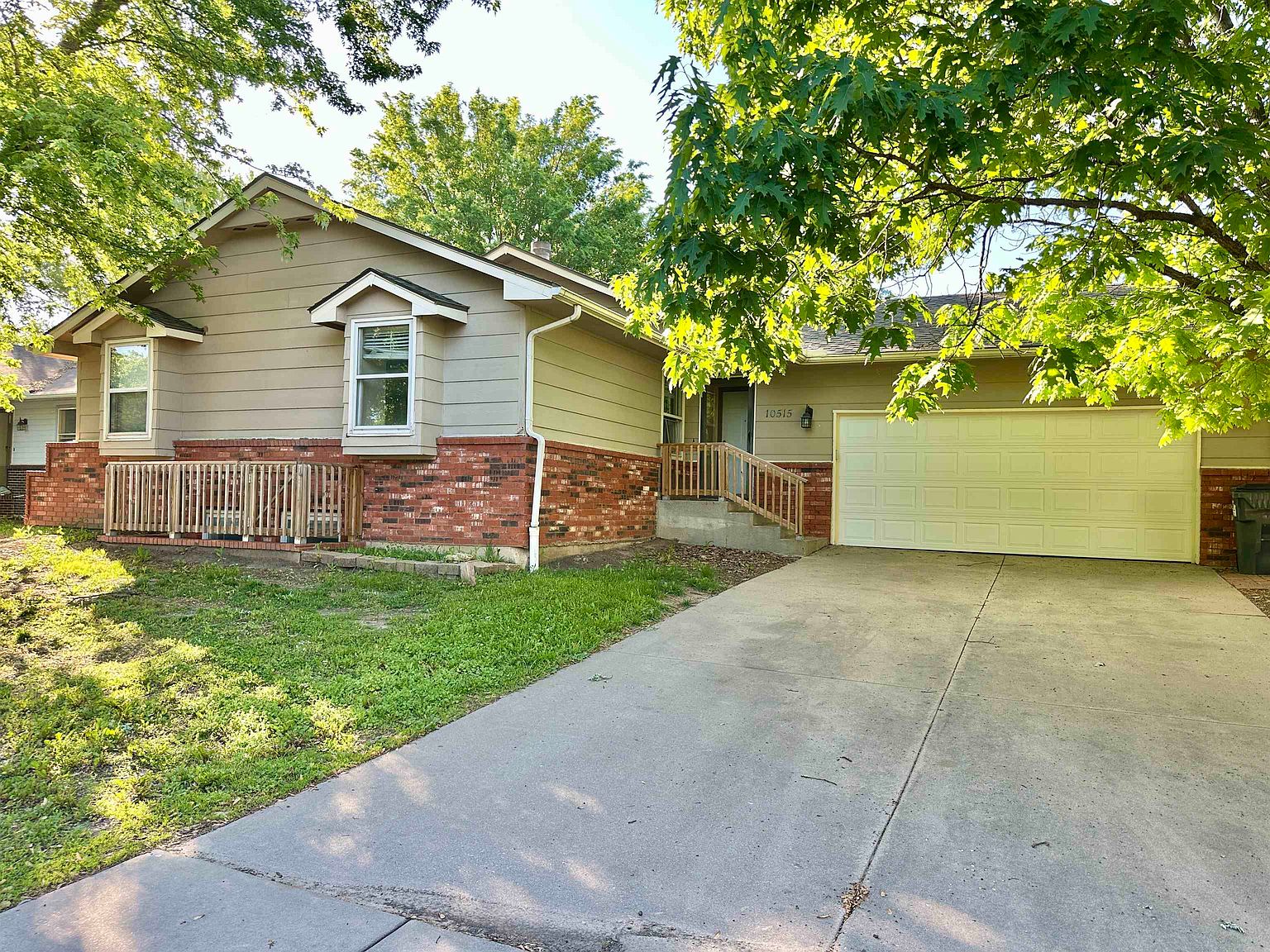 10515 E Countryside St, Wichita, KS 67207 | Zillow