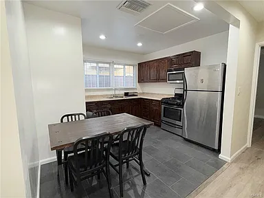 11682 Hatteras St North Hollywood CA | Zillow