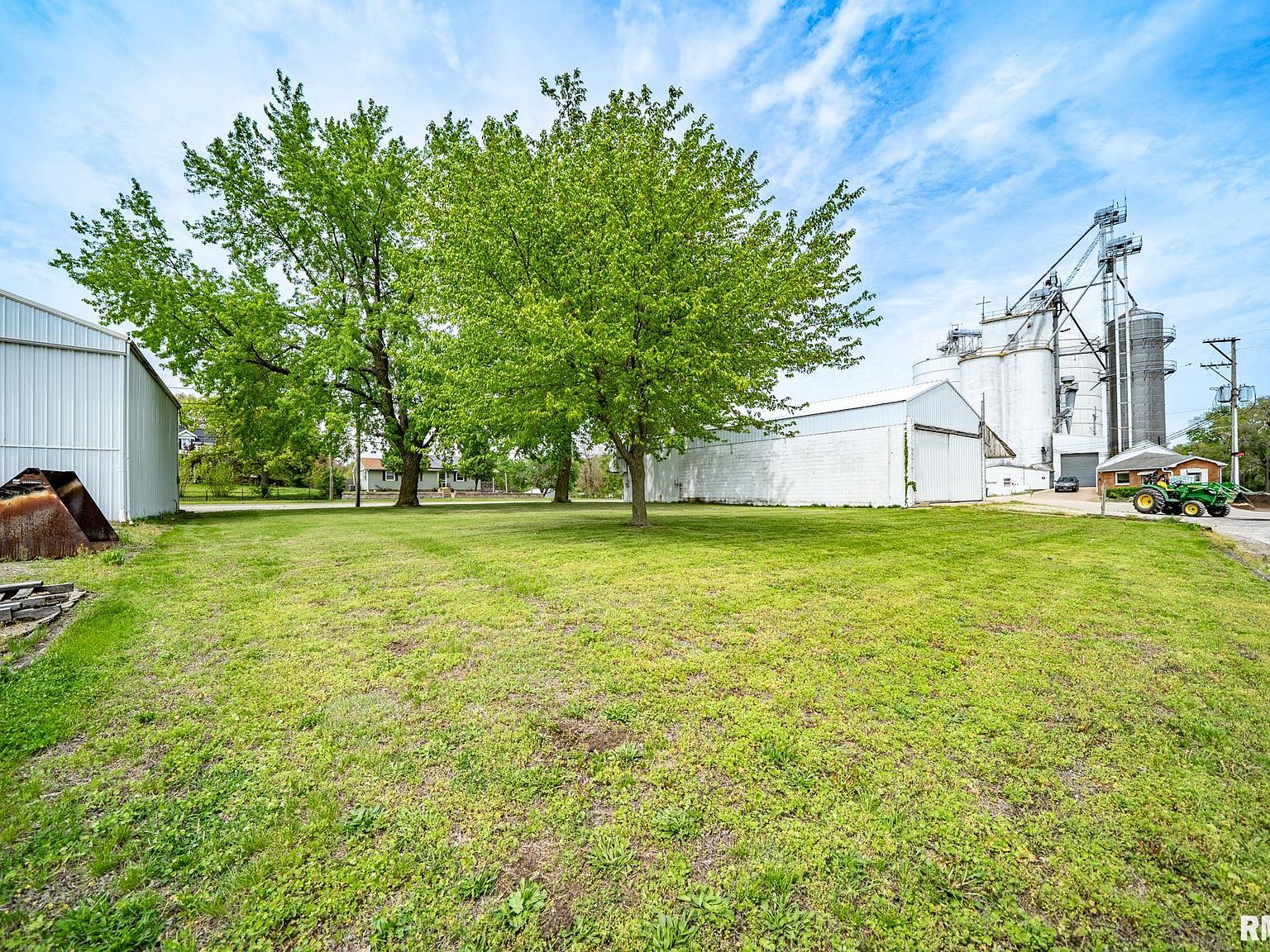 1 S Main St, Forest City, IL 61532 | MLS #PA1257694 | Zillow