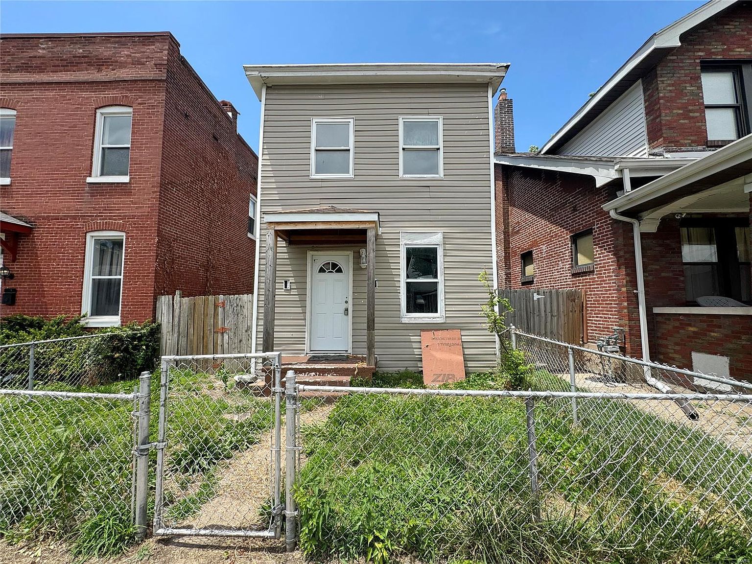 7517 Virginia Ave, Saint Louis, MO 63111 | MLS #24019780 | Zillow