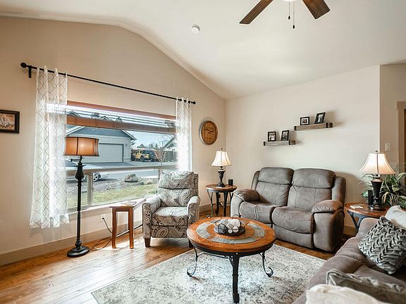 162 NW Saddle Ridge Loop, Prineville, OR 97754 | Zillow