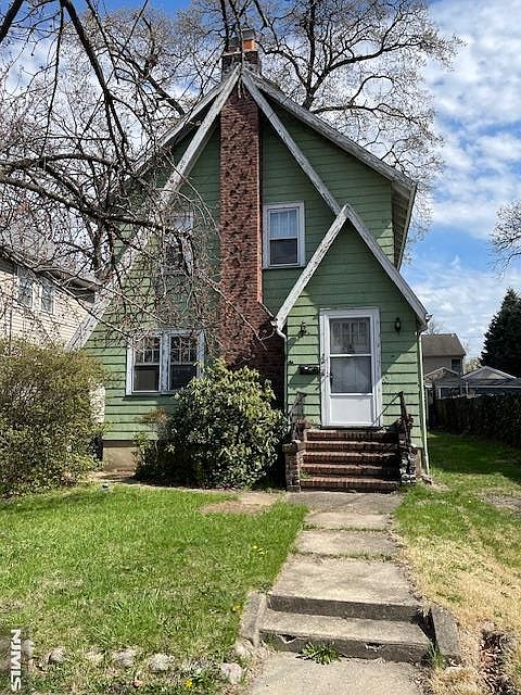 39 Hawthorne St, Rutherford, NJ 07070 | Zillow
