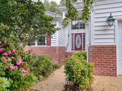 Rebecka Crutcher - Real Estate Agent in Wiliamsburg, VA - Reviews | Zillow