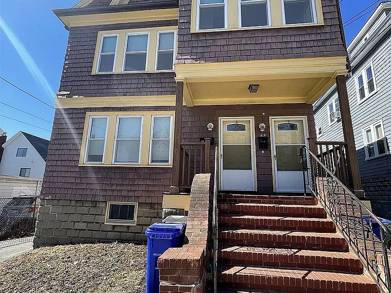 62 Mount Vernon St FLOOR 2, Malden, MA 02148 | Zillow
