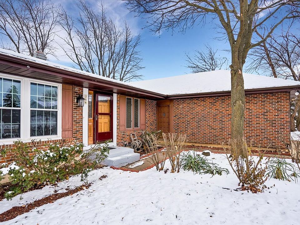 309 Sutherland Ln, Bloomingdale, IL 60108 | Zillow