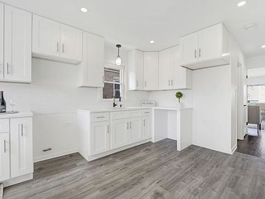 6915 W 63rd St, Chicago, IL 60638 | Zillow