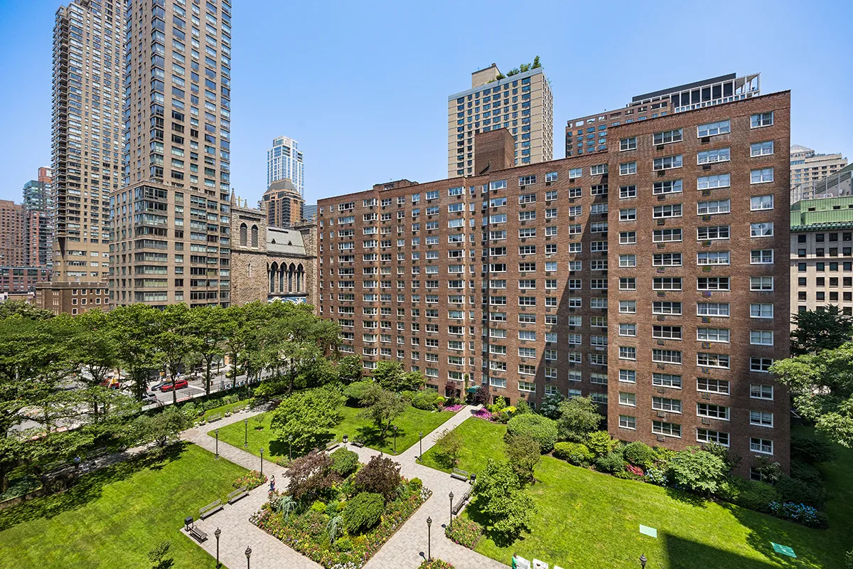 345 West 58th Street #8D in Lincoln Square, Manhattan | StreetEasy