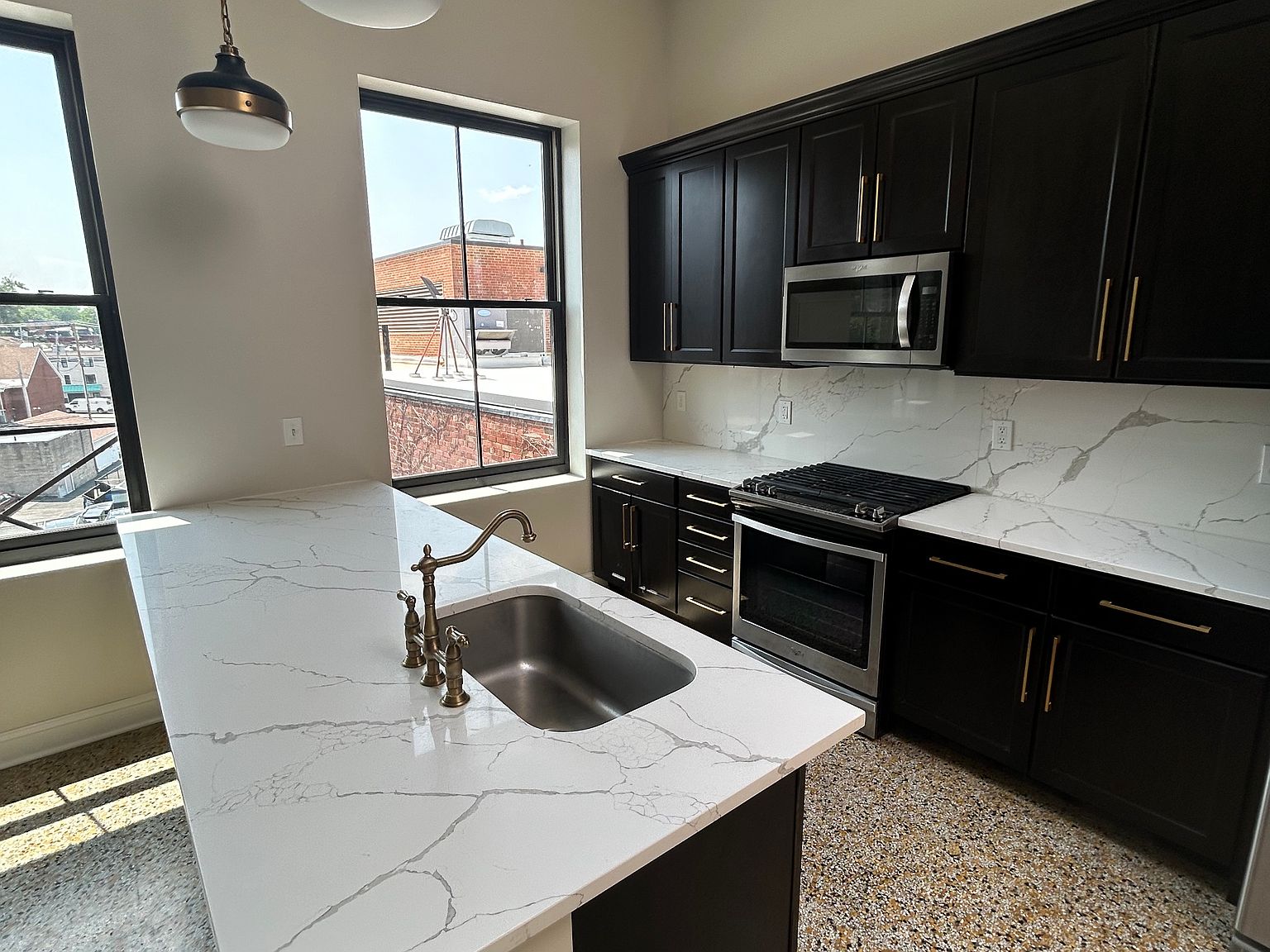 204 Lafayette St #303, Schenectady, NY 12305 | Zillow