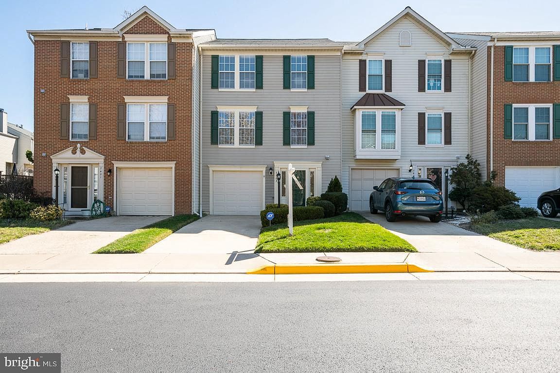7423 Gadsby Sq, Alexandria, VA 22315 | Zillow