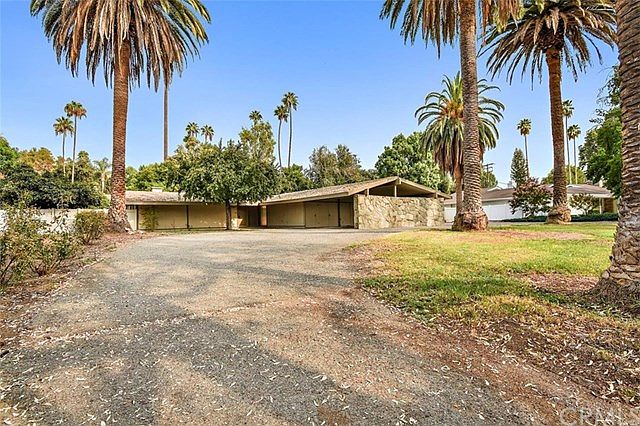 5130 Victoria Ave, Riverside, CA 92506 | Zillow