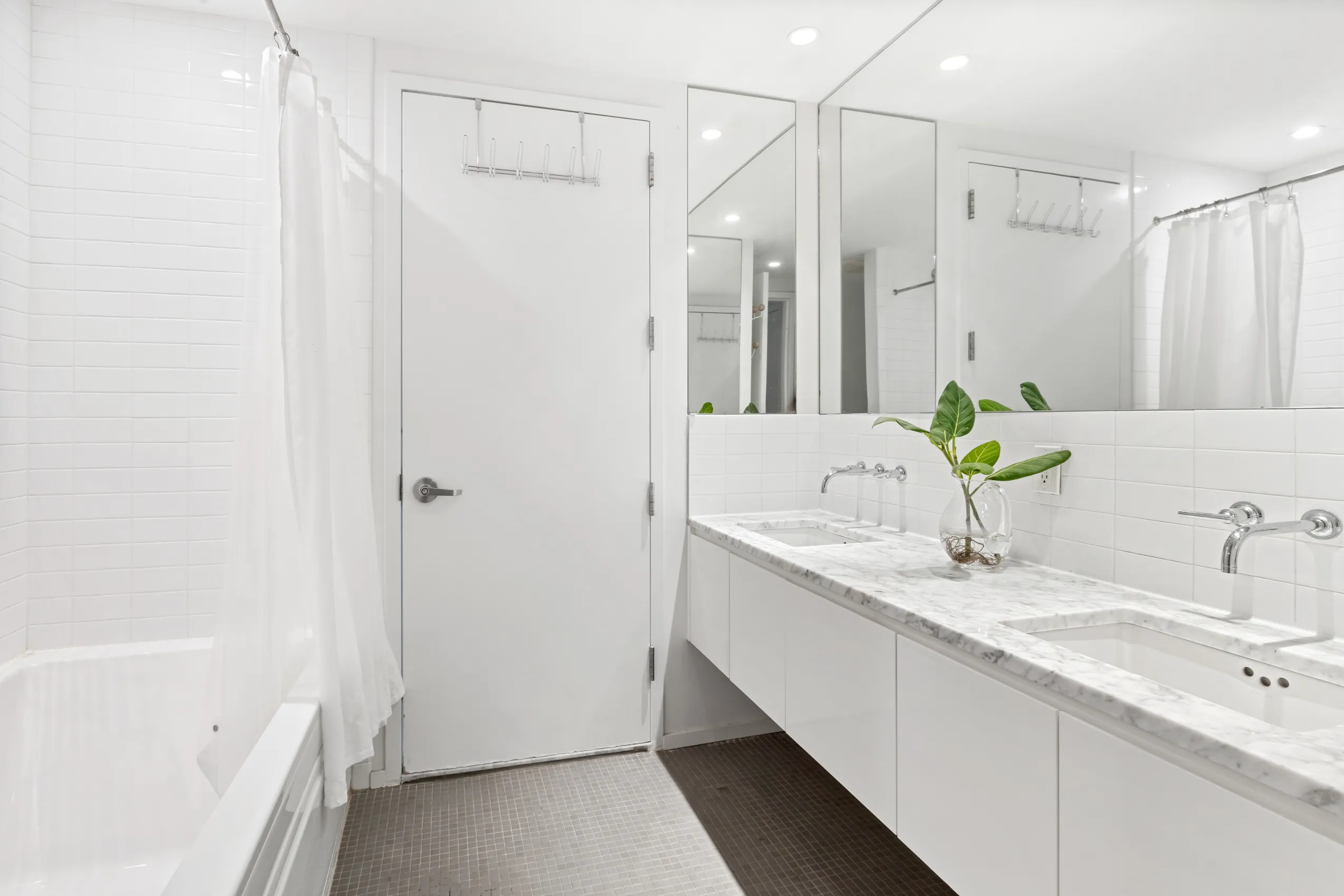 580 Carroll Street #3C in Park Slope, Brooklyn | StreetEasy