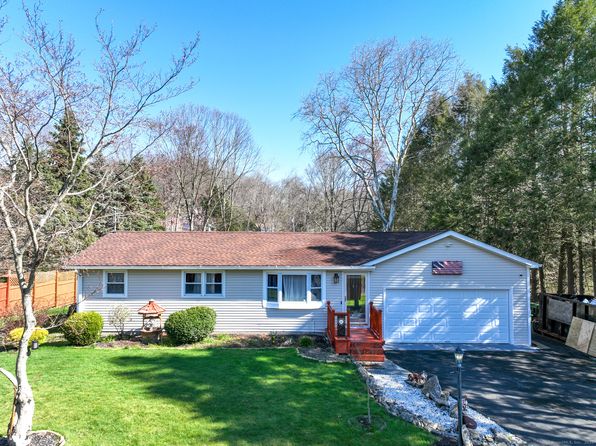 Monroe CT Real Estate - Monroe CT Homes For Sale | Zillow