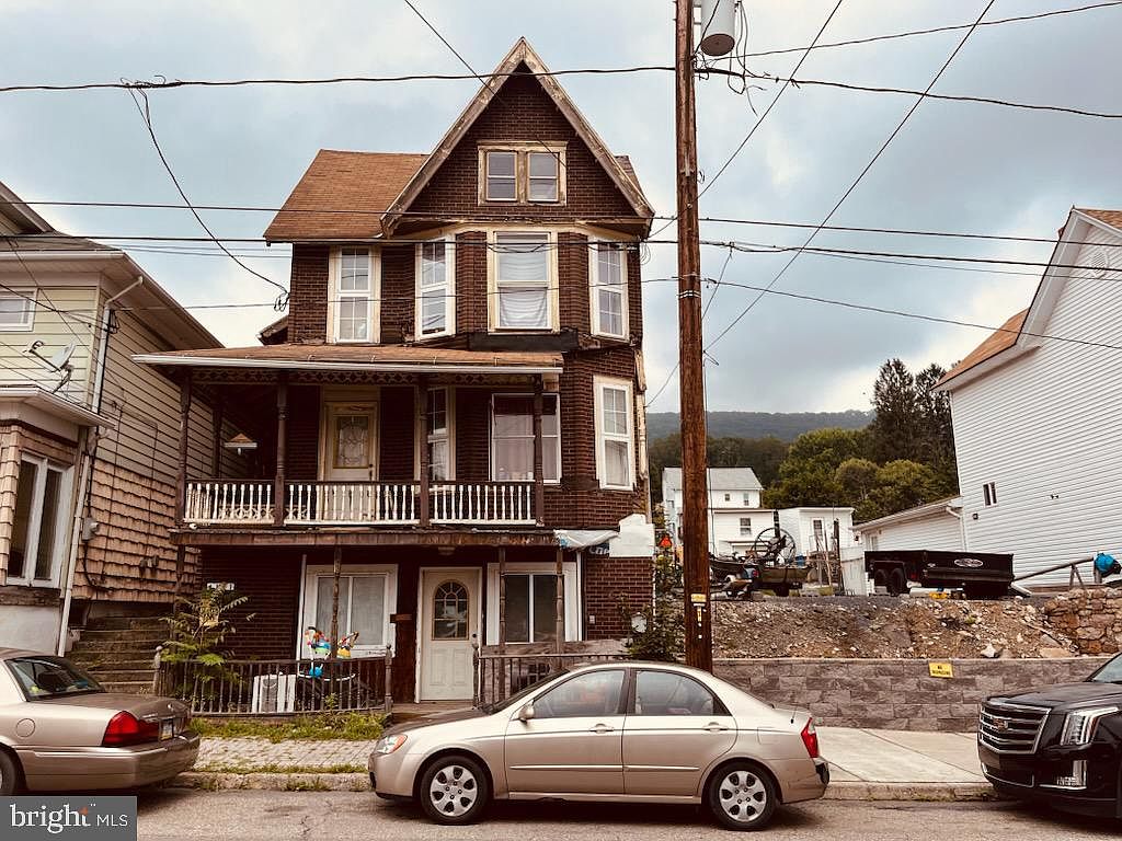 111 E Grand Ave #113, Tower City, PA 17980 | Zillow