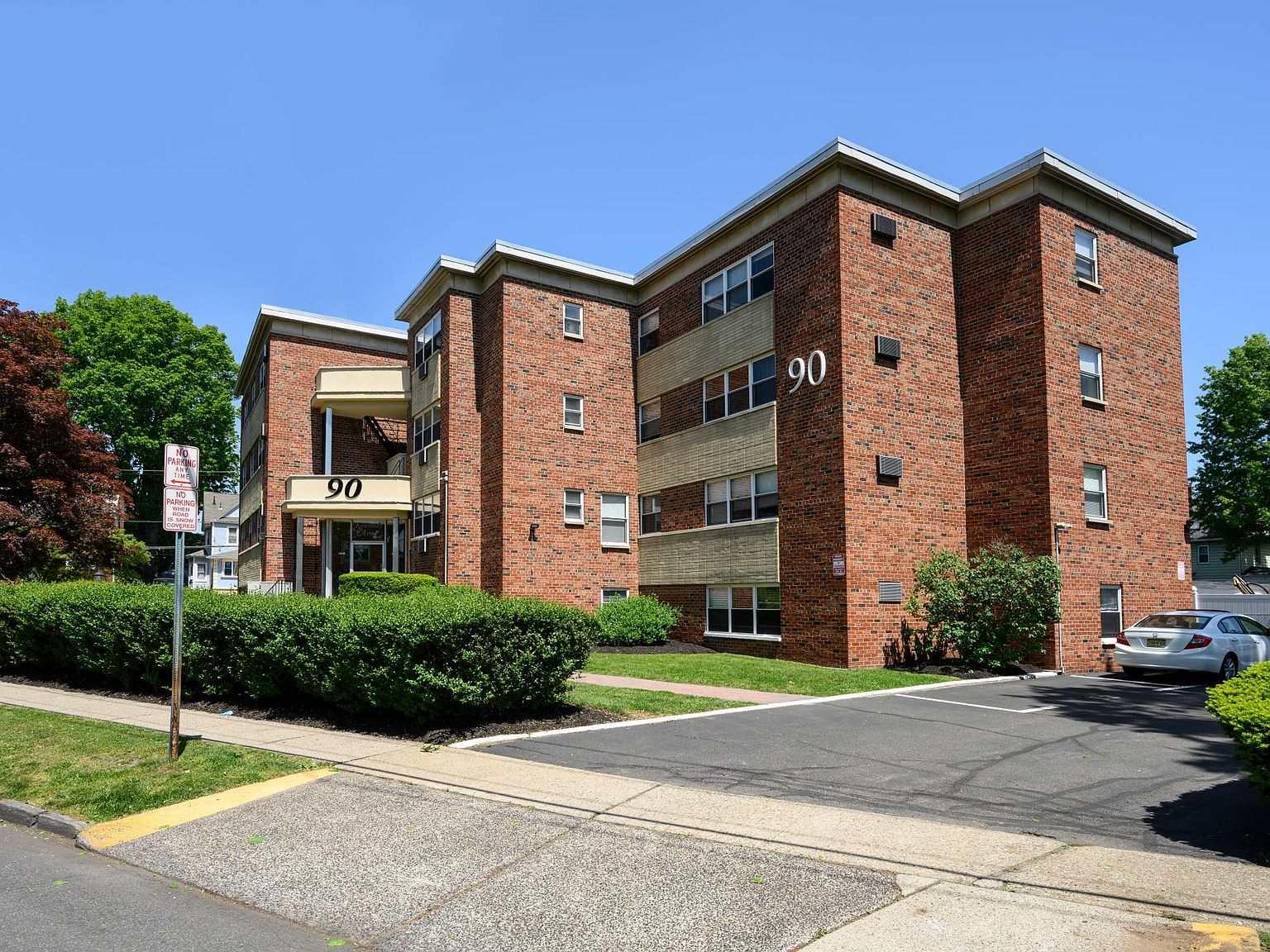 90 Grand Ave #2C, Hackensack, NJ 07601 | Zillow