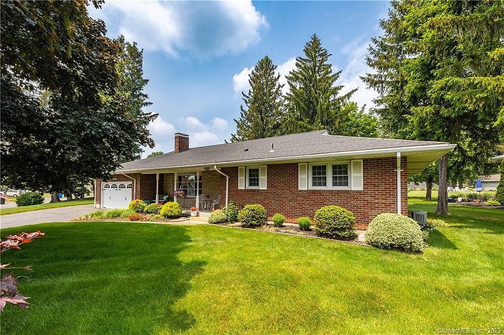 5 Janice Ln, Bristol, CT 06010 | Zillow
