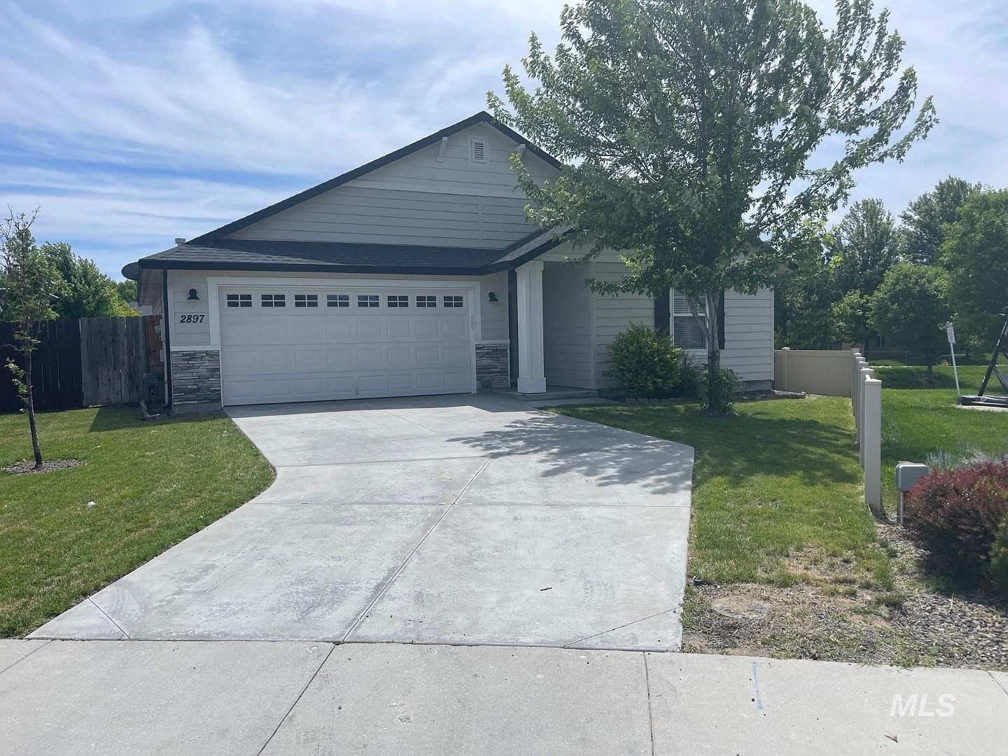 2897 W Jayton Dr, Meridian, ID 83642 | MLS #98880713 | Zillow