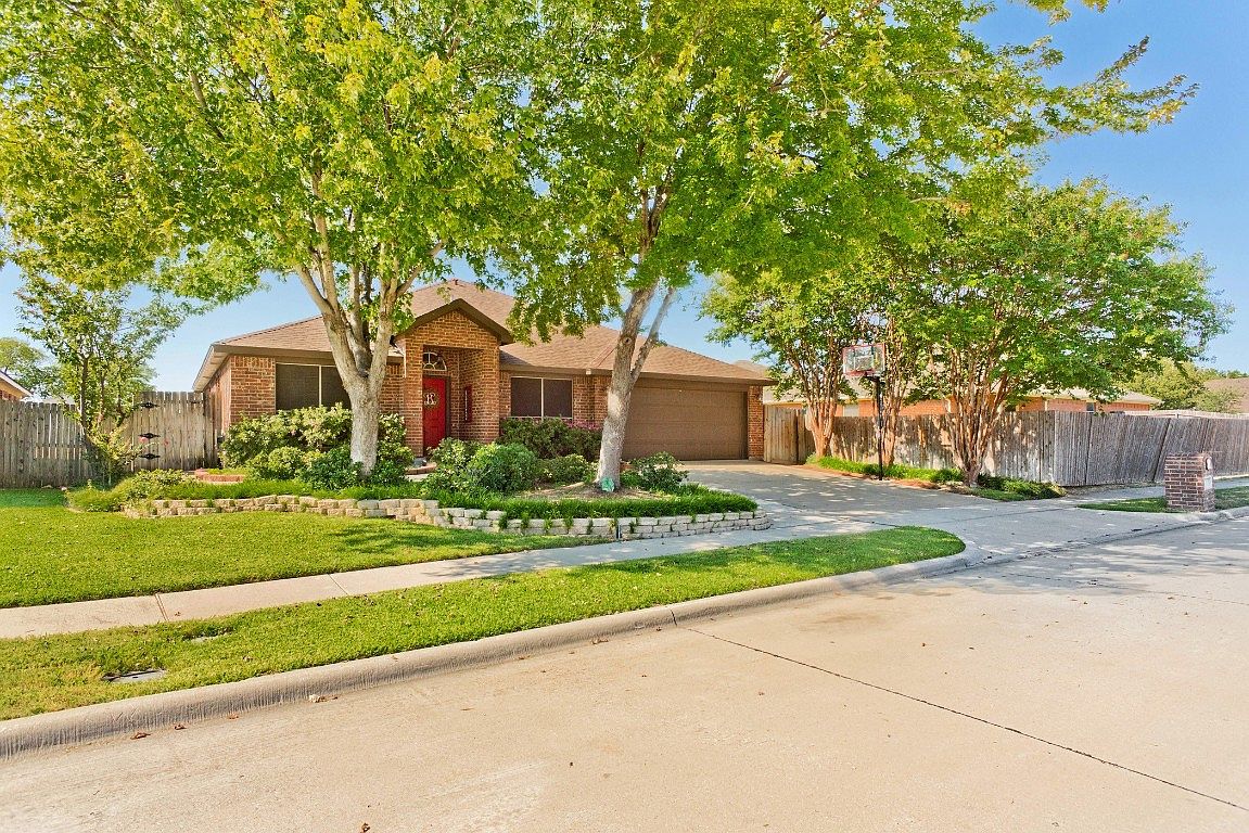 529 Cambridge Dr, Saginaw, TX 76179 | MLS #20443810 | Zillow