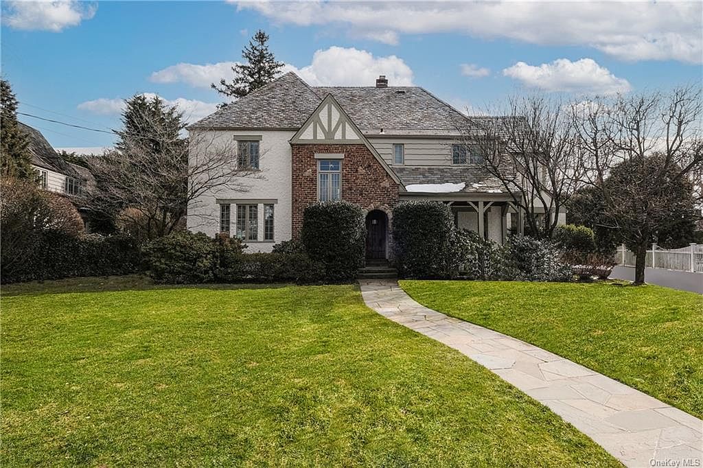 14 Sunnybrae Place, Bronxville, NY 10708 | MLS #H6284200 | Zillow