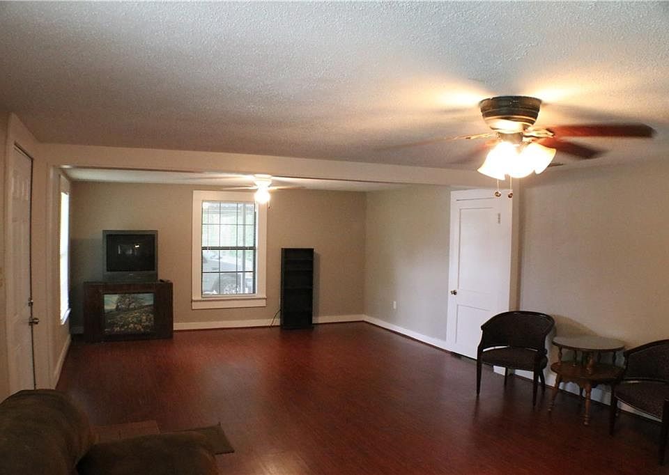 15918 State Highway 31 W, Tyler, TX 75709 | Zillow