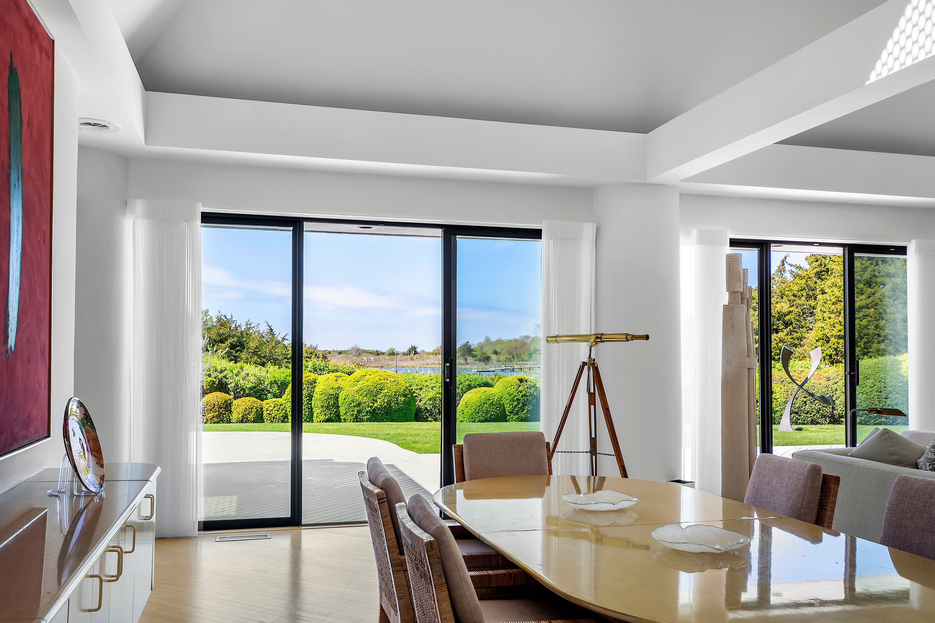 543 Halsey Neck Ln, Southampton, NY 11968 | Out East