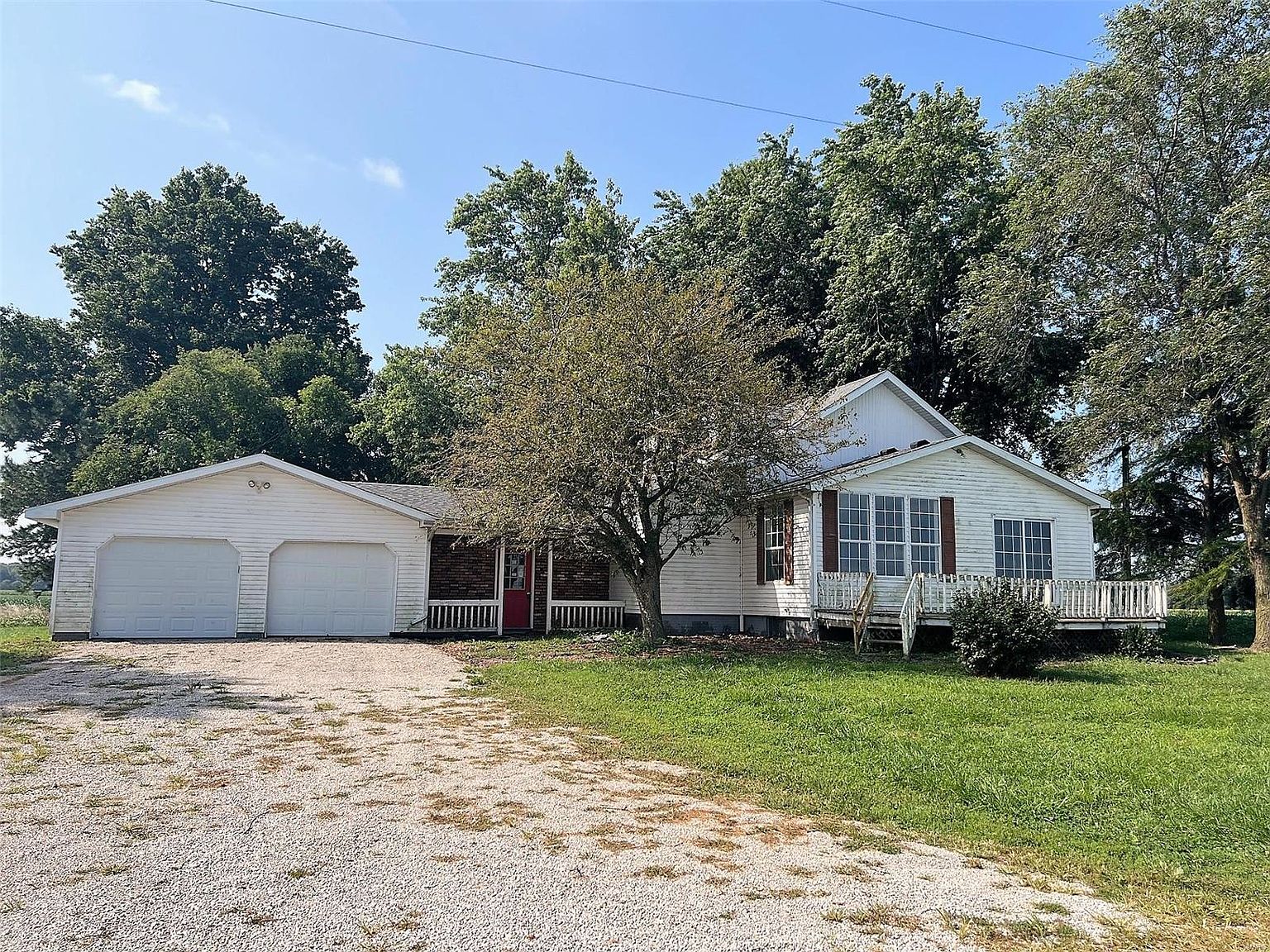 302 E 3100th Ave, Ramsey, IL 62080 | Zillow
