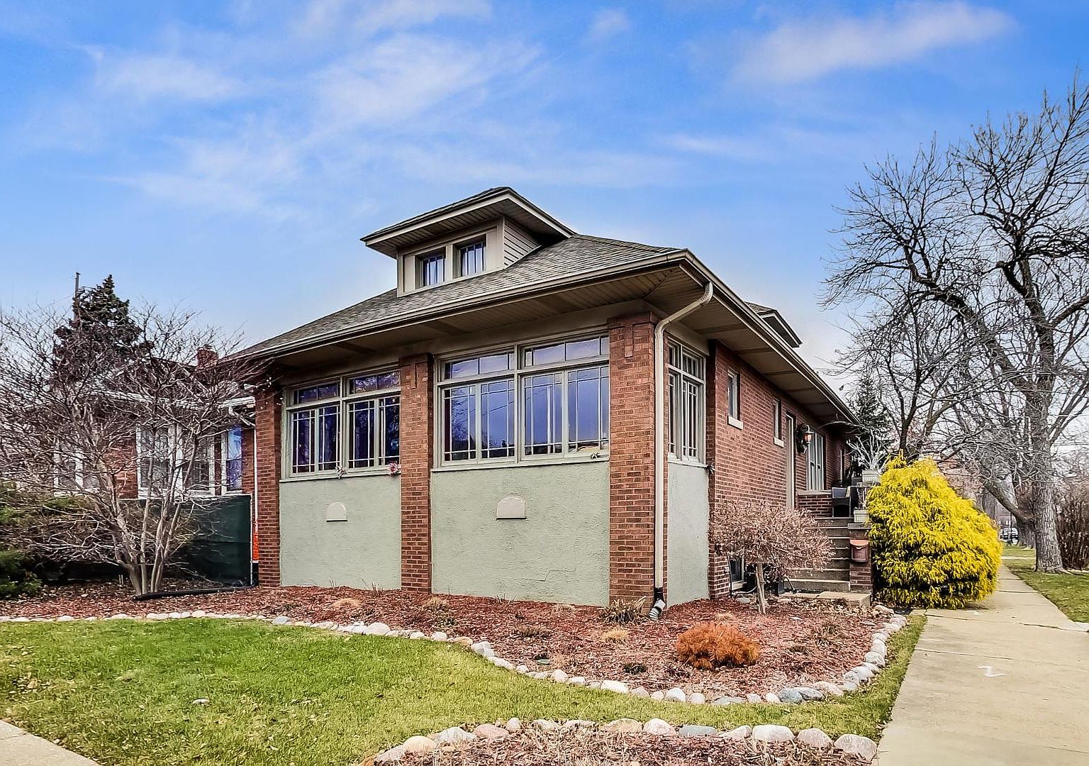 3800 W Addison St, Chicago, IL 60618 | Zillow