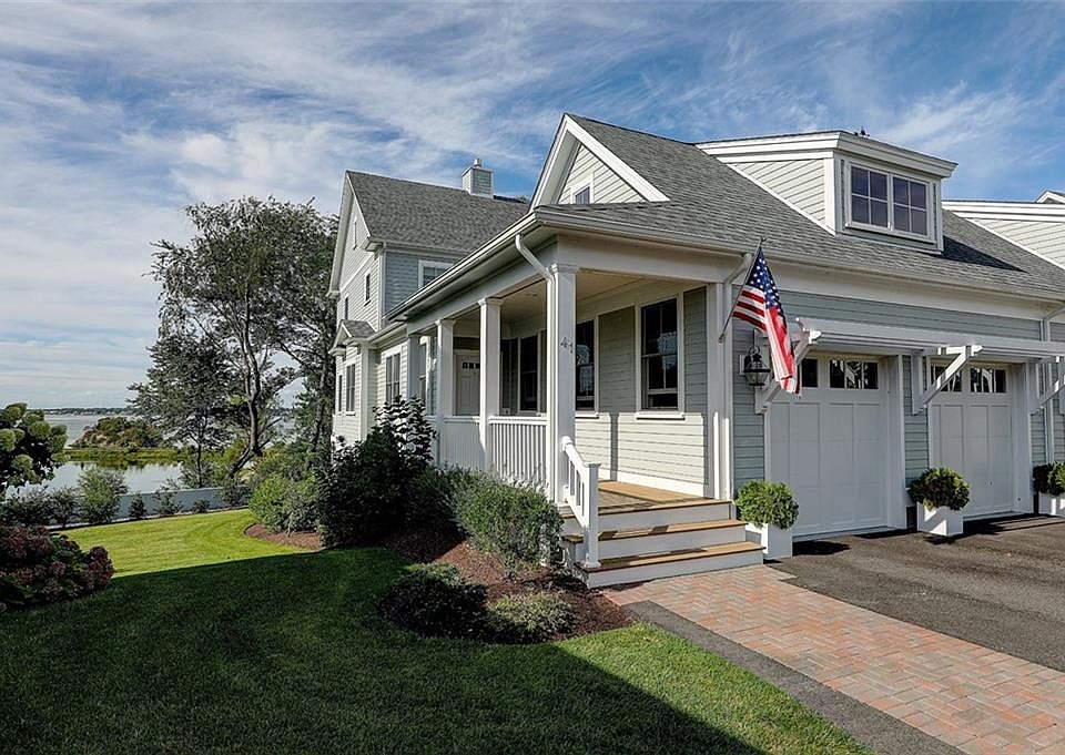41 Kettle Point Ave, East Providence, RI 02914 | Zillow