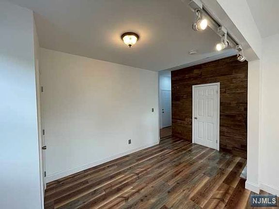 43 Wood St, Rutherford, NJ 07070 | Zillow