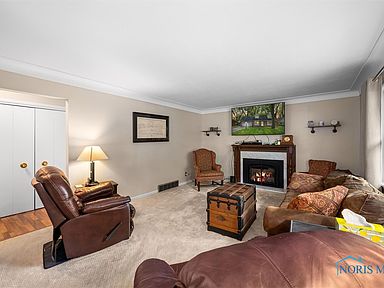 5745 Timberlane Dr, Toledo, OH 43615 | Zillow