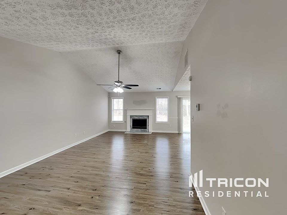 605 Connors Path, Locust Grove, GA 30248 | Zillow