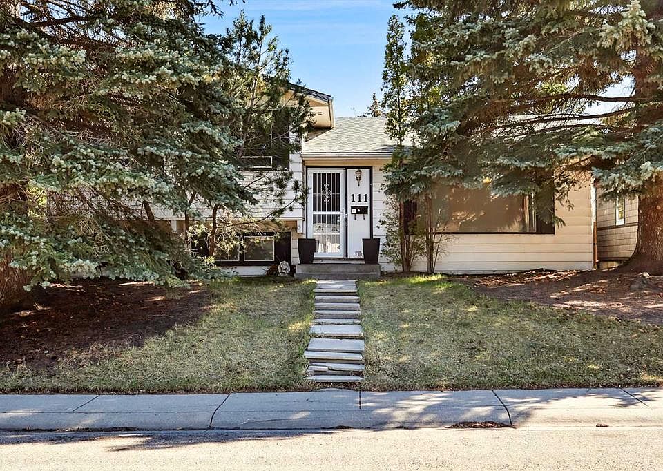 111 NW Allandale Close SE, Calgary, AB T2H 1W1 | MLS #A2217625 | Zillow
