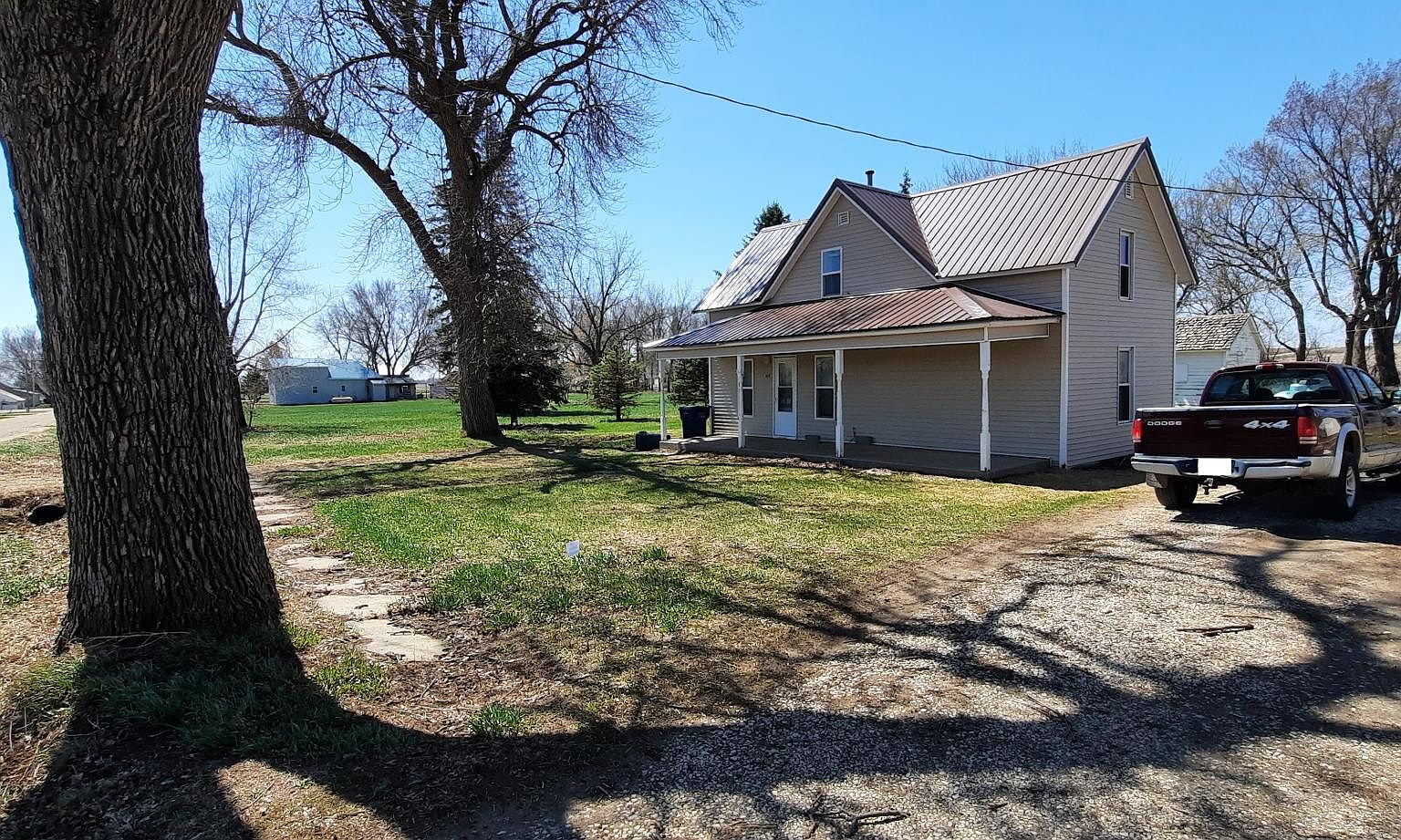 415 4th St, Struble, IA 51031 | Zillow