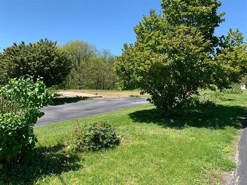 13102 Goldizen Ln #13102, Clear Spring, MD 21722 | Zillow