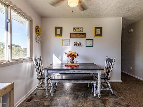 5662 E Clinton Trl, Eaton Rapids, MI 48827 | Zillow