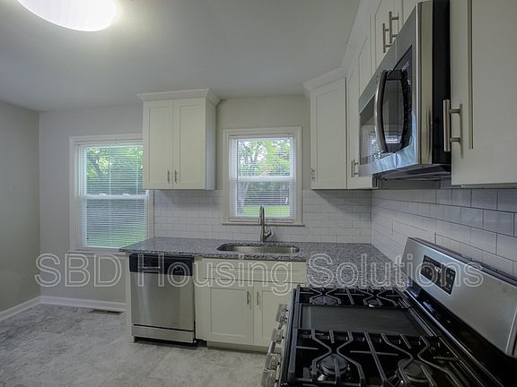 6806 E 96th Ter, Kansas City, MO 64134 | Zillow