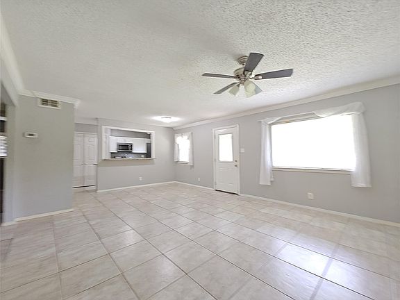 5636 Birchmont Dr UNIT 21-5636C, Houston, TX 77091 | Zillow