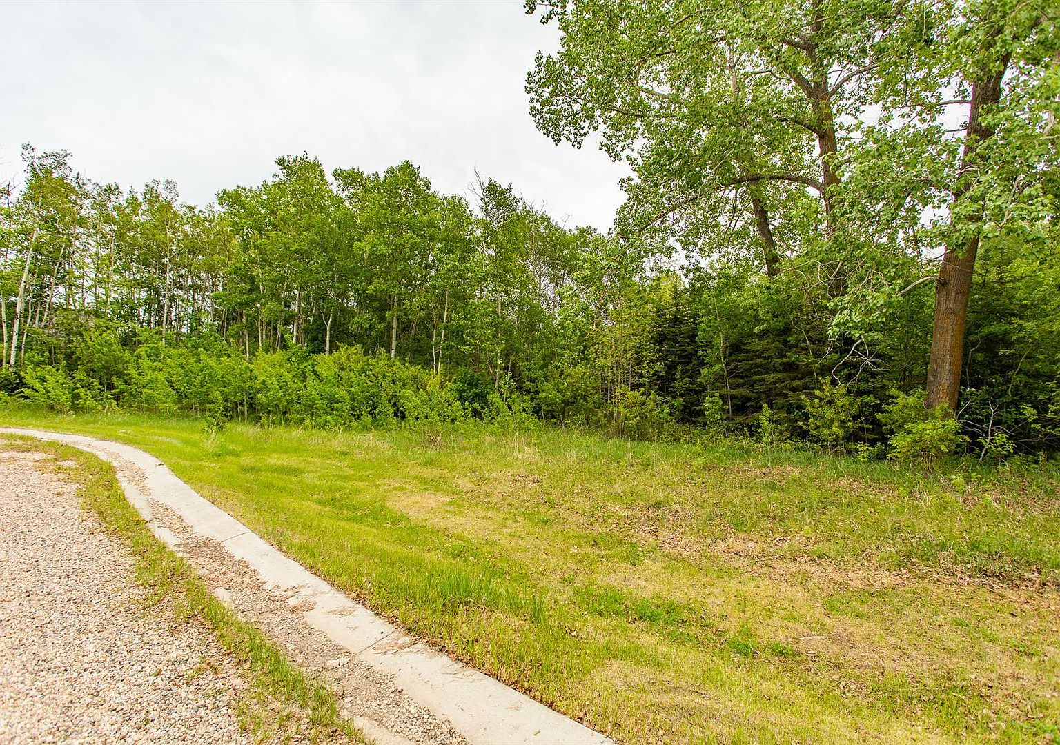 5 Avenueclose #44, Alix, AB T0C 0B0 | Zillow