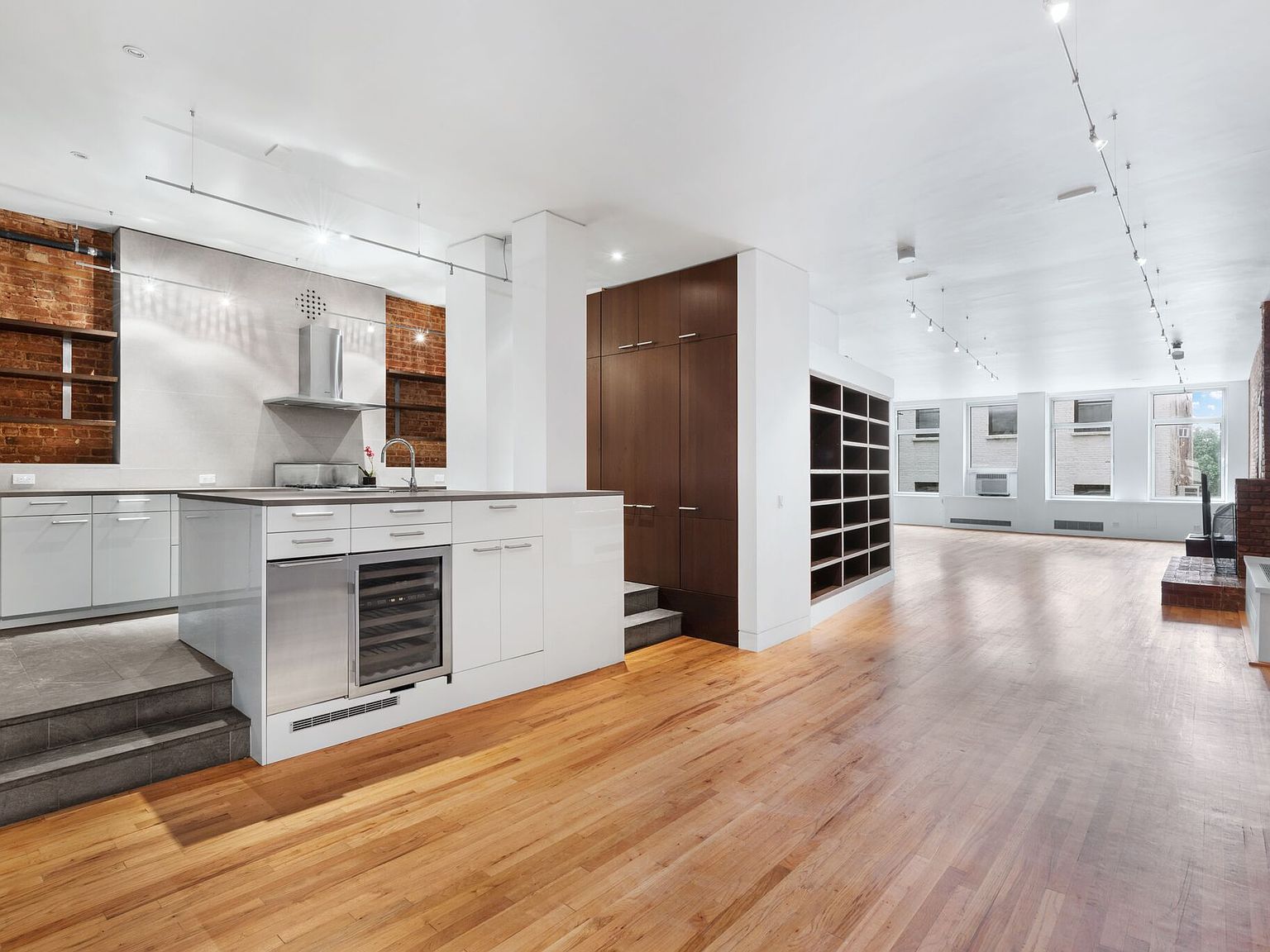 200 Mercer St APT 3F, New York, NY 10012 | Zillow