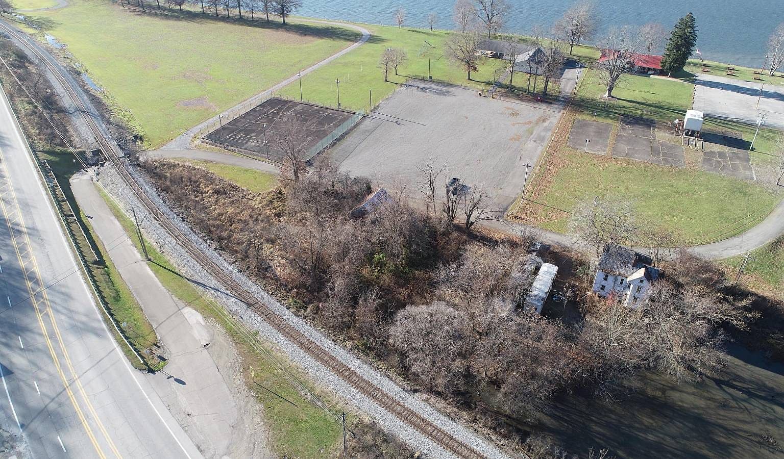 12 Spielers Dr, Proctor, WV 26055 | MLS #11230314 | Zillow