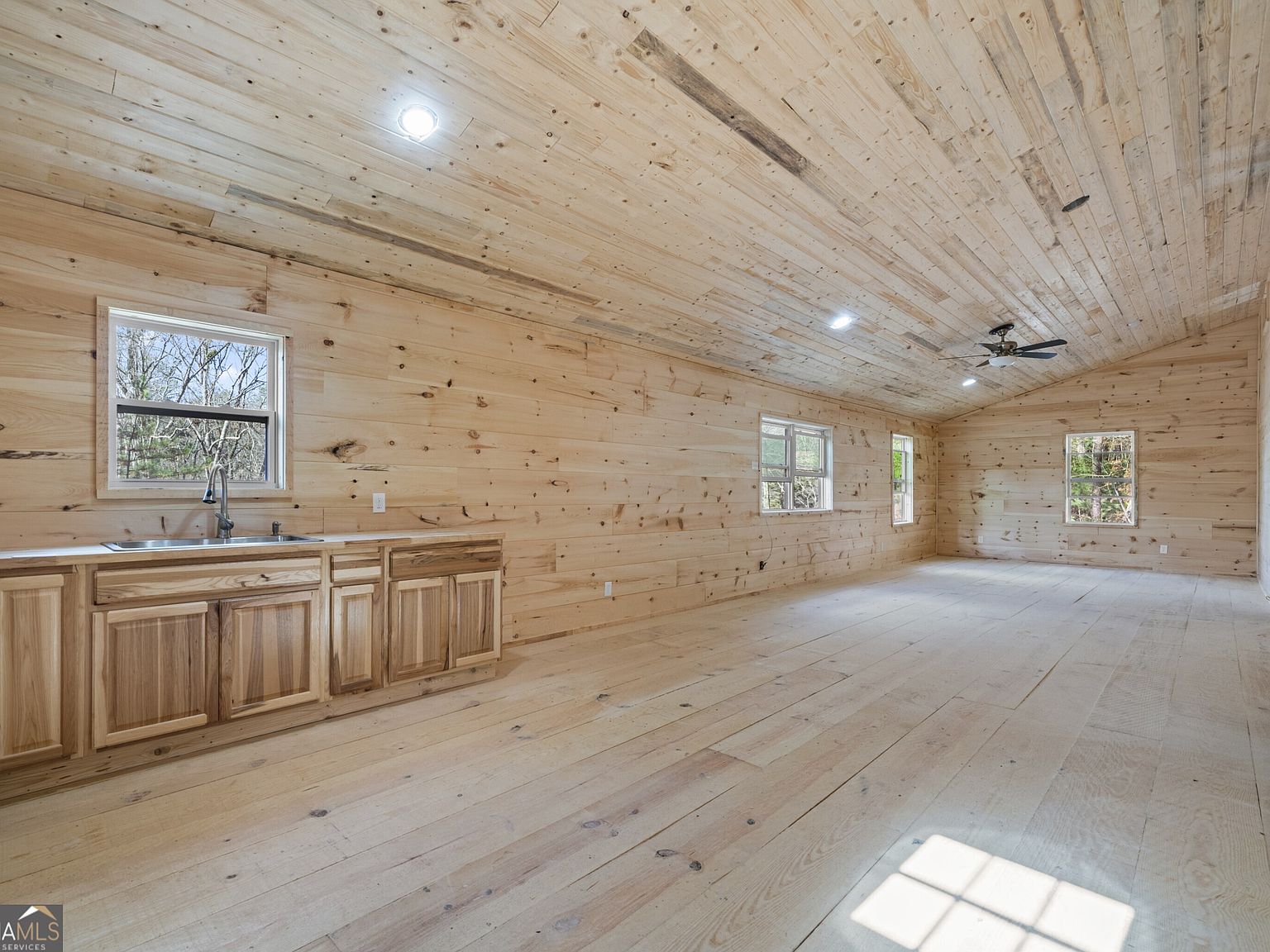 282 Armor Way N, Ellijay, GA 30540 | MLS #10226410 | Zillow