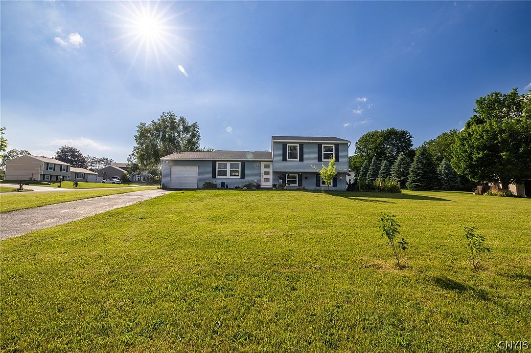 5753 Chantilly Ct, East Syracuse, NY 13057 | Zillow